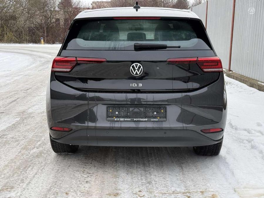 Pelēks Volkswagen ID.3 2021 Vilkaviškis, ar dzinēja tilpumu 0.00 L un nobraukumu 32 tūkst. km par 8800 €, foto 5 vietnē AUTOMOTO.COM.LV