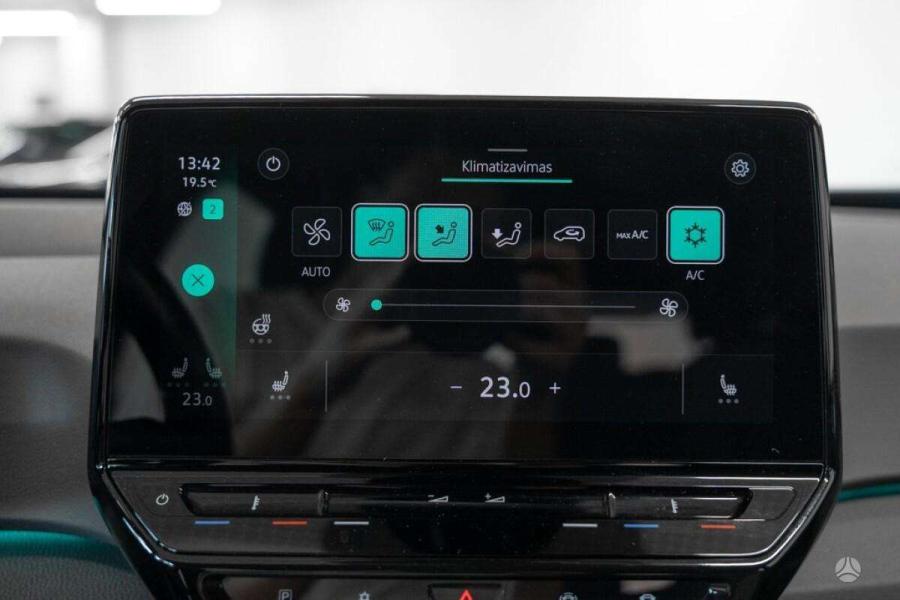 Pelēks Volkswagen ID.3 2021 Viļņa, ar dzinēja tilpumu 0.00 L un nobraukumu 105 tūkst. km par 15900 €, foto 17 vietnē AUTOMOTO.COM.LV