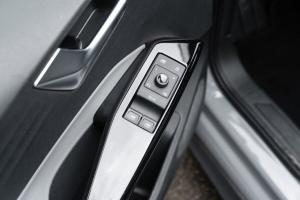 Pelēks Volkswagen ID.3 2021 Rīga, ar dzinēja tilpumu 0.00 L un nobraukumu 64 tūkst. km par 24900 €, foto 12 vietnē AUTOMOTO.COM.LV