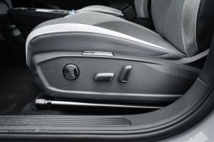 Pelēks Volkswagen ID.3 2021 Rīga, ar dzinēja tilpumu 0.00 L un nobraukumu 64 tūkst. km par 24900 €, foto 13 vietnē AUTOMOTO.COM.LV