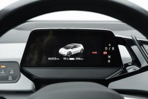 Pelēks Volkswagen ID.3 2021 Rīga, ar dzinēja tilpumu 0.00 L un nobraukumu 64 tūkst. km par 24900 €, foto 17 vietnē AUTOMOTO.COM.LV