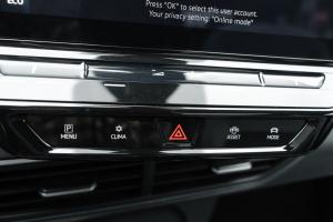 Pelēks Volkswagen ID.3 2021 Rīga, ar dzinēja tilpumu 0.00 L un nobraukumu 64 tūkst. km par 24900 €, foto 20 vietnē AUTOMOTO.COM.LV
