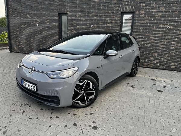 Grey Volkswagen ID.3 2021 in Klaipeda, with an engine capacity of 0.00 L and mileage of 34 thousand km for 16900 €, photo 1 on AUTOMOTO.COM.LV