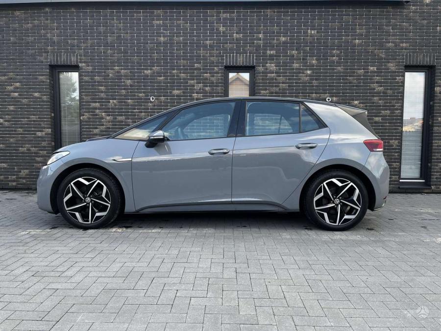 Pelēks Volkswagen ID.3 2021 Klaipėda, ar dzinēja tilpumu 0.00 L un nobraukumu 34 tūkst. km par 16900 €, foto 5 vietnē AUTOMOTO.COM.LV