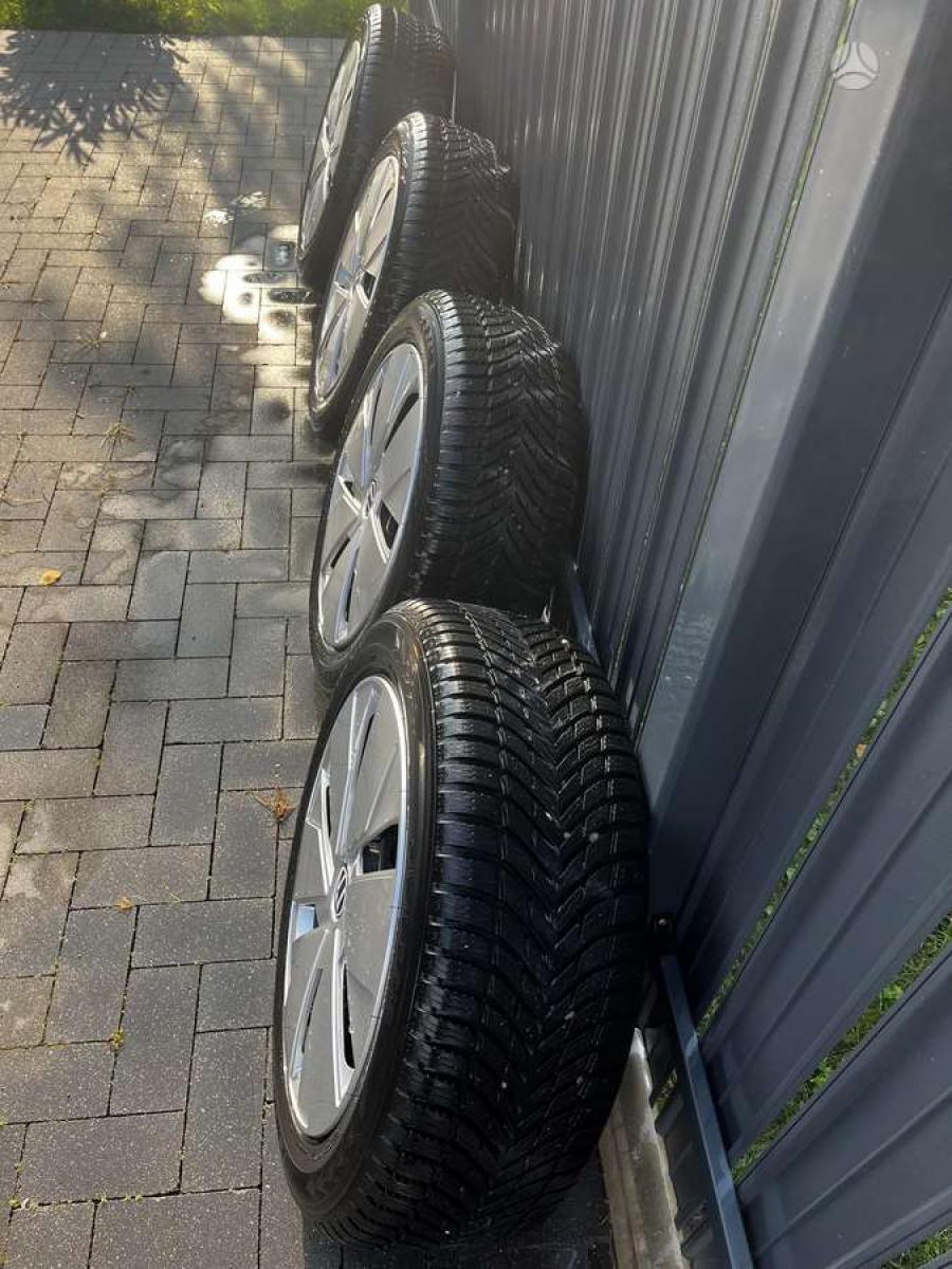 Pelēks Volkswagen ID.3 2021 Klaipėda, ar dzinēja tilpumu 0.00 L un nobraukumu 34 tūkst. km par 16900 €, foto 22 vietnē AUTOMOTO.COM.LV