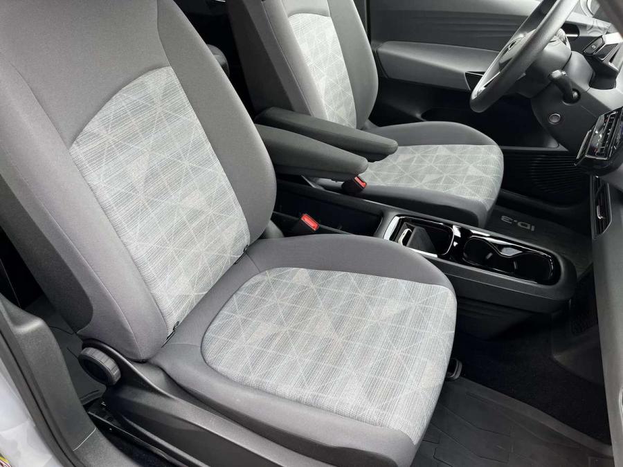 Pelēks Volkswagen ID.3 2021 Klaipėda, ar dzinēja tilpumu 0.00 L un nobraukumu 34 tūkst. km par 16900 €, foto 34 vietnē AUTOMOTO.COM.LV