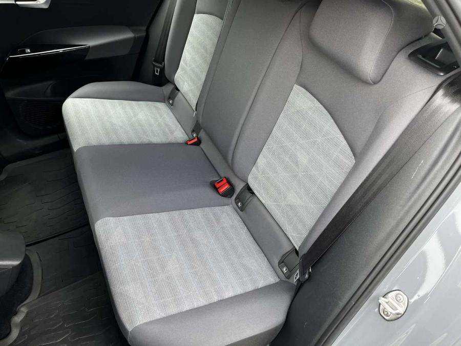 Pelēks Volkswagen ID.3 2021 Klaipėda, ar dzinēja tilpumu 0.00 L un nobraukumu 34 tūkst. km par 16900 €, foto 35 vietnē AUTOMOTO.COM.LV