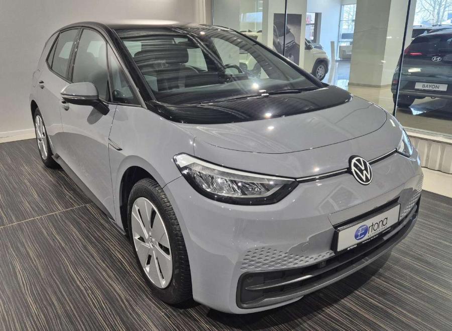 Pelēks Volkswagen ID.3 2022 Šauļi, ar dzinēja tilpumu 0.00 L un nobraukumu 13 tūkst. km par 18700 €, foto 1 vietnē AUTOMOTO.COM.LV