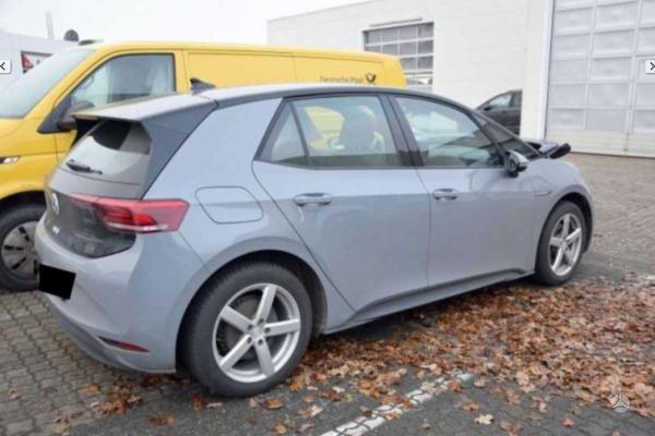 Pelēks Volkswagen ID.3 2022 Šauļi, ar dzinēja tilpumu 0.00 L un nobraukumu 21 tūkst. km par 13500 €, foto 4 vietnē AUTOMOTO.COM.LV