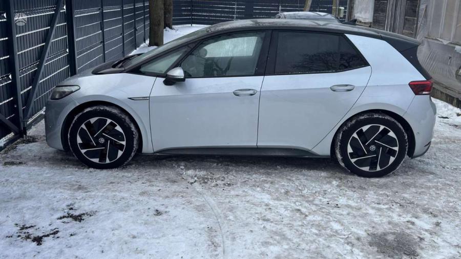 Pelēks Volkswagen ID.3 2022 Jonava, ar dzinēja tilpumu 0.00 L un nobraukumu 28 tūkst. km par 15800 €, foto 8 vietnē AUTOMOTO.COM.LV