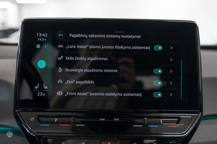 Серый Фольксваген ID.3 2022 в Вильнюс, объемом двигателя 0.00 л и пробегом 76 тыс. км за 19600 €, фото 15 на AUTOMOTO.COM.LV