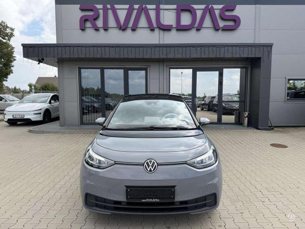 Grey Volkswagen ID.3 2022 in Siauliai, with an engine capacity of 0.00 L and mileage of 103 thousand km for 22978 €, photo 1 on AUTOMOTO.COM.LV