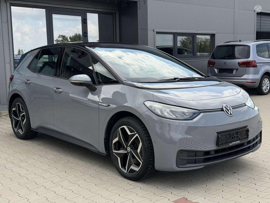 Pelēks Volkswagen ID.3 2022 Šauļi, ar dzinēja tilpumu 0.00 L un nobraukumu 103 tūkst. km par 22978 €, foto 3 vietnē AUTOMOTO.COM.LV