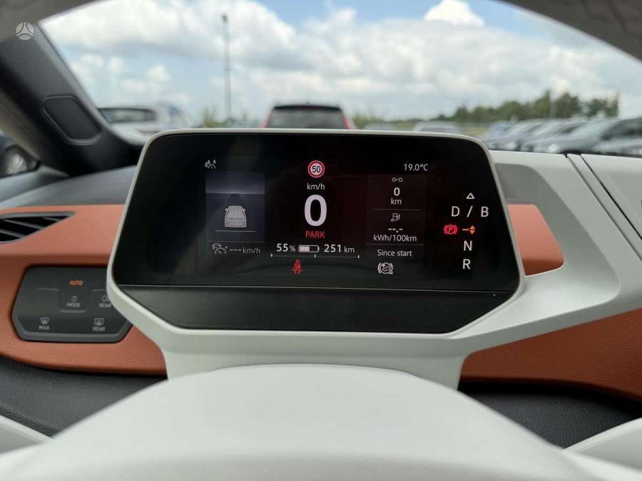 Pelēks Volkswagen ID.3 2022 Šauļi, ar dzinēja tilpumu 0.00 L un nobraukumu 103 tūkst. km par 22978 €, foto 23 vietnē AUTOMOTO.COM.LV