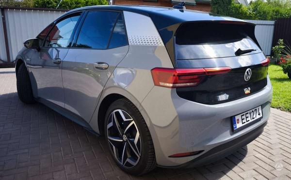 Grey Volkswagen ID.3 2022 in Kaunas, with an engine capacity of 0.00 L and mileage of 46 thousand km for 19999 €, photo 9 on AUTOMOTO.COM.LV