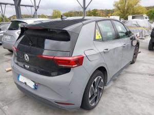 Pelēks Volkswagen ID.3 2023 Kauņa, ar dzinēja tilpumu 0.00 L un nobraukumu 71 tūkst. km par 11400 €, foto 3 vietnē AUTOMOTO.COM.LV
