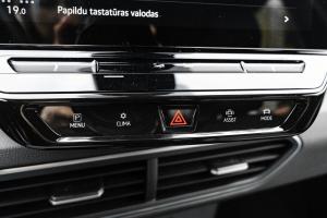Grey Volkswagen ID.3 2023 in Riga, with an engine capacity of 0.00 L and mileage of 22 thousand km for 26800 €, photo 14 on AUTOMOTO.COM.LV