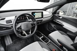 Grey Volkswagen ID.3 2023 in Riga, with an engine capacity of 0.00 L and mileage of 22 thousand km for 26800 €, photo 24 on AUTOMOTO.COM.LV