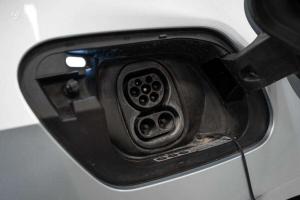 Pelēks Volkswagen ID.3 2023 Viļņa, ar dzinēja tilpumu 0.00 L un nobraukumu 57 tūkst. km par 23900 €, foto 23 vietnē AUTOMOTO.COM.LV