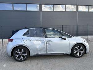 Pelēks Volkswagen ID.3 2023 Kauņa, ar dzinēja tilpumu 0.00 L un nobraukumu 59 tūkst. km par 15700 €, foto 8 vietnē AUTOMOTO.COM.LV