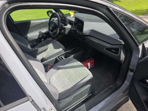 Grey Volkswagen ID.3 2023 in Pasvalys, with an engine capacity of 0.00 L and mileage of 53 thousand km for 17999 €, photo 8 on AUTOMOTO.COM.LV