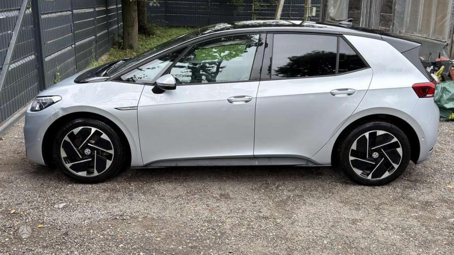 Pelēks Volkswagen ID.3 2023 Jonava, ar dzinēja tilpumu 0.00 L un nobraukumu 43 tūkst. km par 17200 €, foto 9 vietnē AUTOMOTO.COM.LV