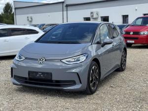 Grey Volkswagen ID.3 2024 in Siauliai, with an engine capacity of 0.00 L and mileage of 22 thousand km for 25500 €, photo  on AUTOMOTO.COM.LV