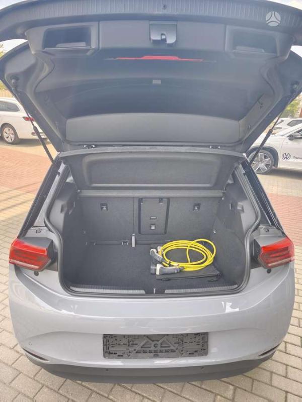 Grey Volkswagen ID.3 2024 in Siauliai, with an engine capacity of 0.00 L and mileage of 71 thousand km for 21900 €, photo 9 on AUTOMOTO.COM.LV