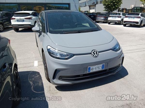 Pelēks Volkswagen ID.3 2025 Tallina, ar dzinēja tilpumu 0.00 L un nobraukumu 12 tūkst. km par 26900 €, foto 3 vietnē AUTOMOTO.COM.LV