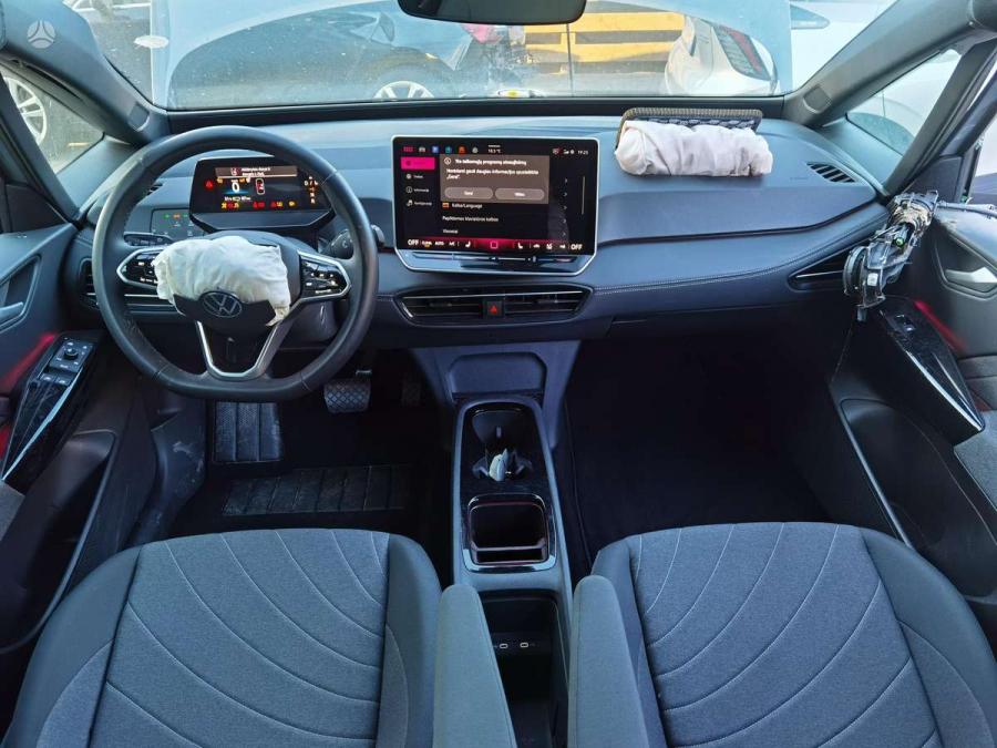 Pelēks Volkswagen ID.3 2025 Kauņa, ar dzinēja tilpumu 0.00 L un nobraukumu 7 tūkst. km par 12900 €, foto 20 vietnē AUTOMOTO.COM.LV