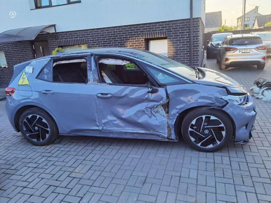 Pelēks Volkswagen ID.3 2025 Kauņa, ar dzinēja tilpumu 0.00 L un nobraukumu 7 tūkst. km par 12900 €, foto 27 vietnē AUTOMOTO.COM.LV