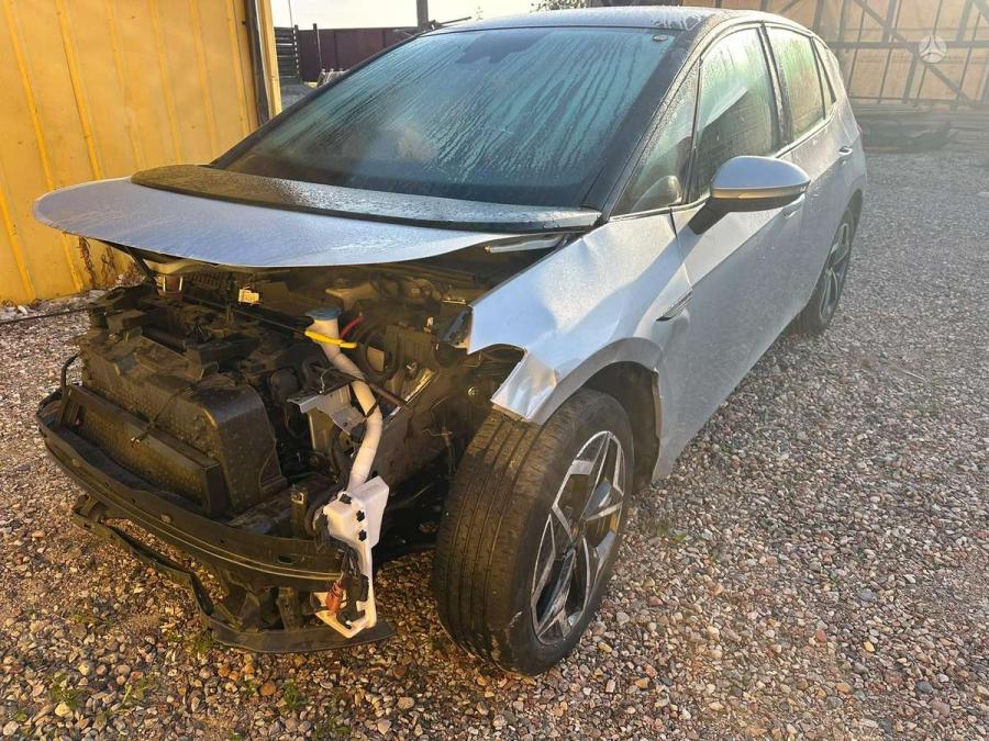 Grey Volkswagen ID.3 2025 in Klaipeda, with an engine capacity of 0.00 L and mileage of 54 thousand km for 7900 €, photo 6 on AUTOMOTO.COM.LV