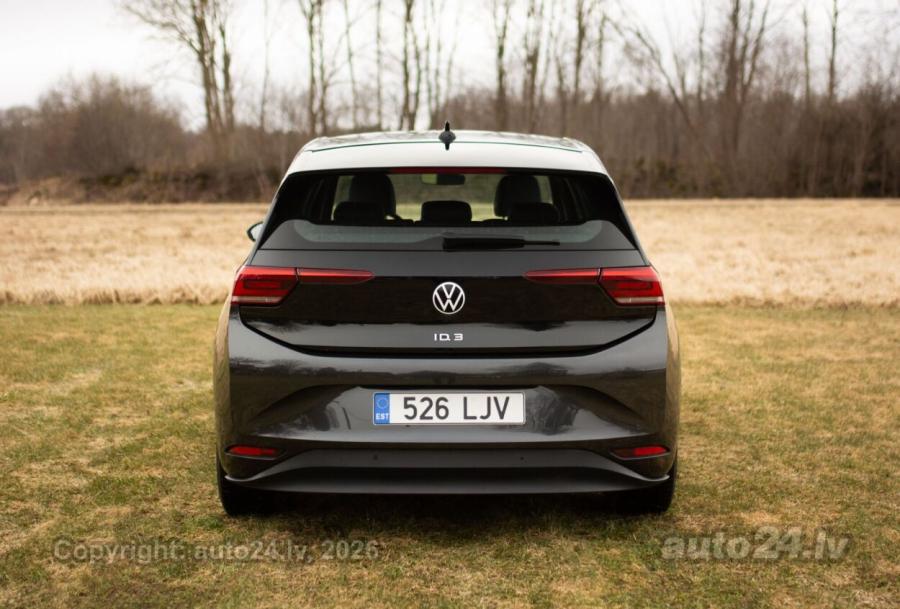 Pelēks Volkswagen ID.3 2020 Pērnava, ar dzinēja tilpumu 0.00 L un nobraukumu 159 tūkst. km par 13990 €, foto 5 vietnē AUTOMOTO.COM.LV
