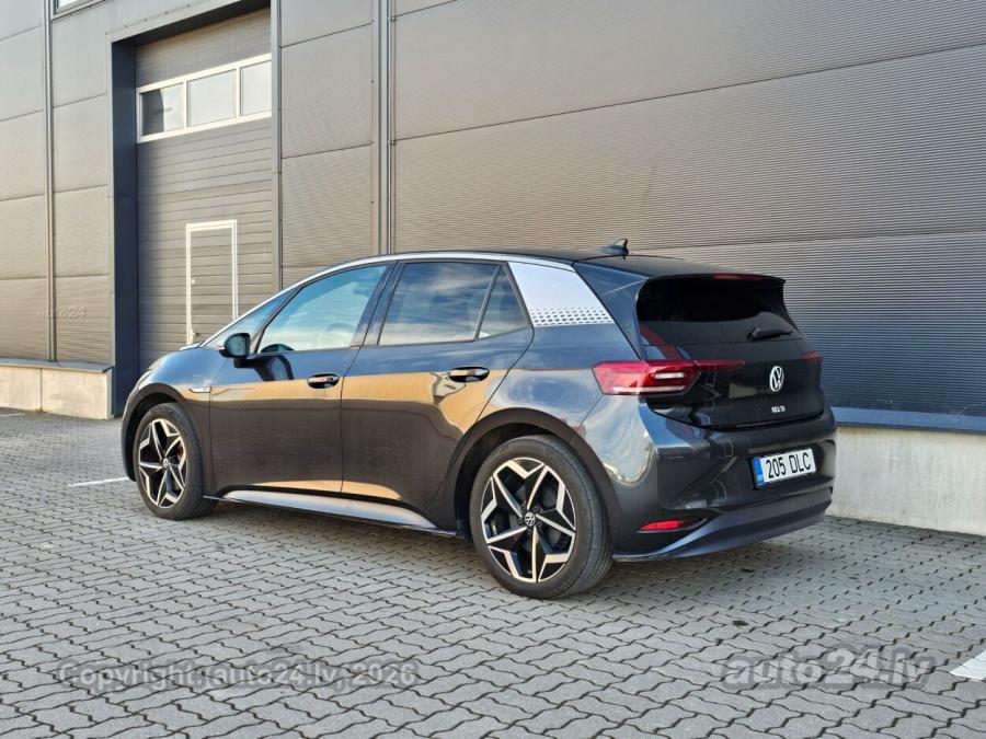 Pelēks Volkswagen ID.3 2020 Tallina, ar dzinēja tilpumu 0.00 L un nobraukumu 142 tūkst. km par 16900 €, foto 4 vietnē AUTOMOTO.COM.LV
