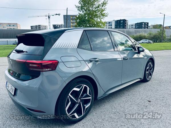 Pelēks Volkswagen ID.3 2020 Tallina, ar dzinēja tilpumu 0.00 L un nobraukumu 119 tūkst. km par 17900 €, foto 3 vietnē AUTOMOTO.COM.LV