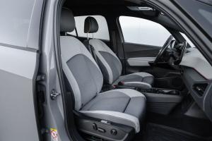 Pelēks Volkswagen ID.3 2021 Rīga, ar dzinēja tilpumu 0.00 L un nobraukumu 56 tūkst. km par 25500 €, foto 8 vietnē AUTOMOTO.COM.LV