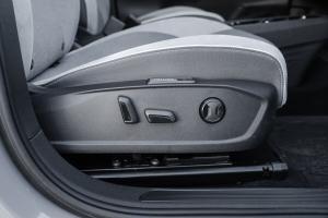 Pelēks Volkswagen ID.3 2021 Rīga, ar dzinēja tilpumu 0.00 L un nobraukumu 56 tūkst. km par 25500 €, foto 9 vietnē AUTOMOTO.COM.LV