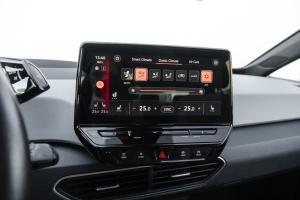 Pelēks Volkswagen ID.3 2021 Rīga, ar dzinēja tilpumu 0.00 L un nobraukumu 56 tūkst. km par 25500 €, foto 22 vietnē AUTOMOTO.COM.LV