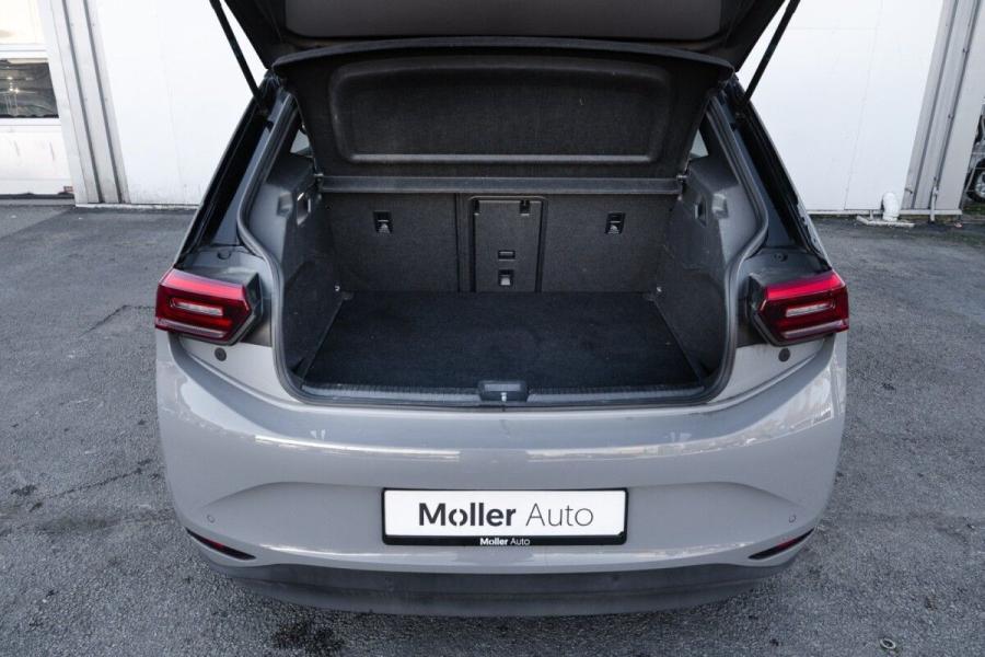 Pelēks Volkswagen ID.3 2021 Rīga, ar dzinēja tilpumu 0.00 L un nobraukumu 56 tūkst. km par 25500 €, foto 35 vietnē AUTOMOTO.COM.LV