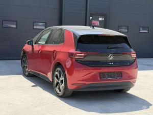 Red Volkswagen ID.3 2022 in Kaunas, with an engine capacity of 0.00 L and mileage of 22 thousand km for 13750 €, photo 4 on AUTOMOTO.COM.LV