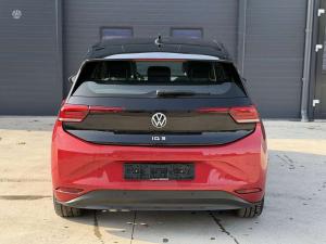 Red Volkswagen ID.3 2022 in Kaunas, with an engine capacity of 0.00 L and mileage of 151 thousand km for 12850 €, photo 3 on AUTOMOTO.COM.LV
