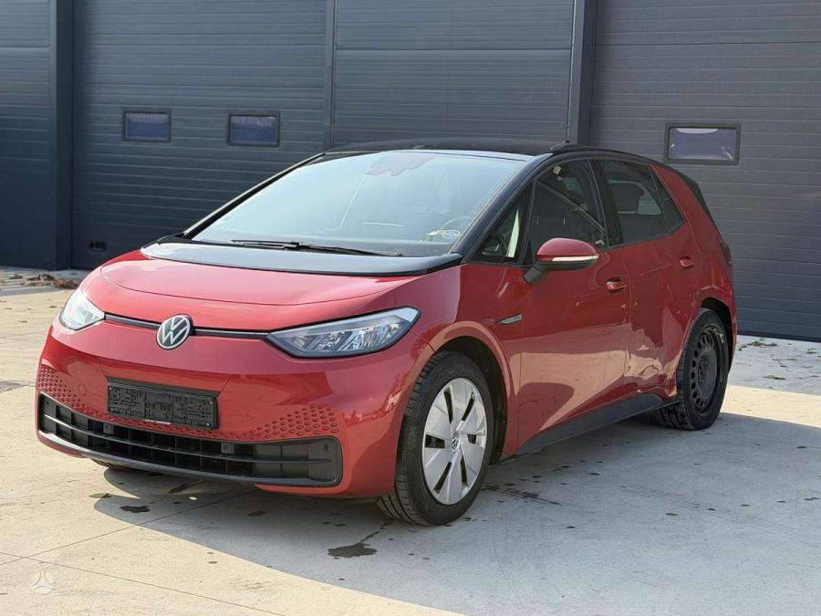 Red Volkswagen ID.3 2022 in Kaunas, with an engine capacity of 0.00 L and mileage of 151 thousand km for 12850 €, photo 6 on AUTOMOTO.COM.LV