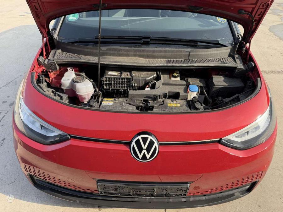 Red Volkswagen ID.3 2022 in Kaunas, with an engine capacity of 0.00 L and mileage of 151 thousand km for 12850 €, photo 7 on AUTOMOTO.COM.LV