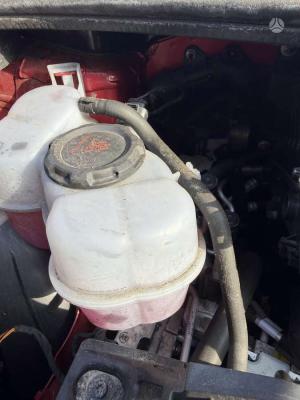 Red Volkswagen ID.3 2022 in Kaunas, with an engine capacity of 0.00 L and mileage of 151 thousand km for 12850 €, photo 13 on AUTOMOTO.COM.LV