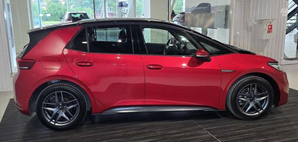 Sarkans Volkswagen ID.3 2023 Šauļi, ar dzinēja tilpumu 0.00 L un nobraukumu 6 tūkst. km par 21900 €, foto 4 vietnē AUTOMOTO.COM.LV