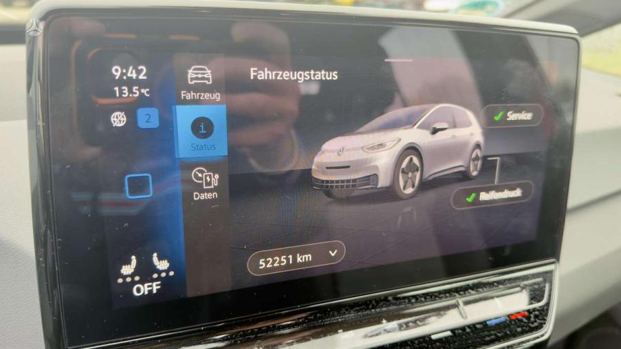 Sarkans Volkswagen ID.3 2023 Šauļi, ar dzinēja tilpumu 0.00 L un nobraukumu 52 tūkst. km par 17250 €, foto 14 vietnē AUTOMOTO.COM.LV