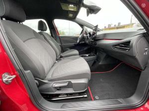 Красный Фольксваген ID.3 2024 в Вильнюс, объемом двигателя 0.00 л и пробегом 40 тыс. км за 22990 €, фото 17 на AUTOMOTO.COM.LV