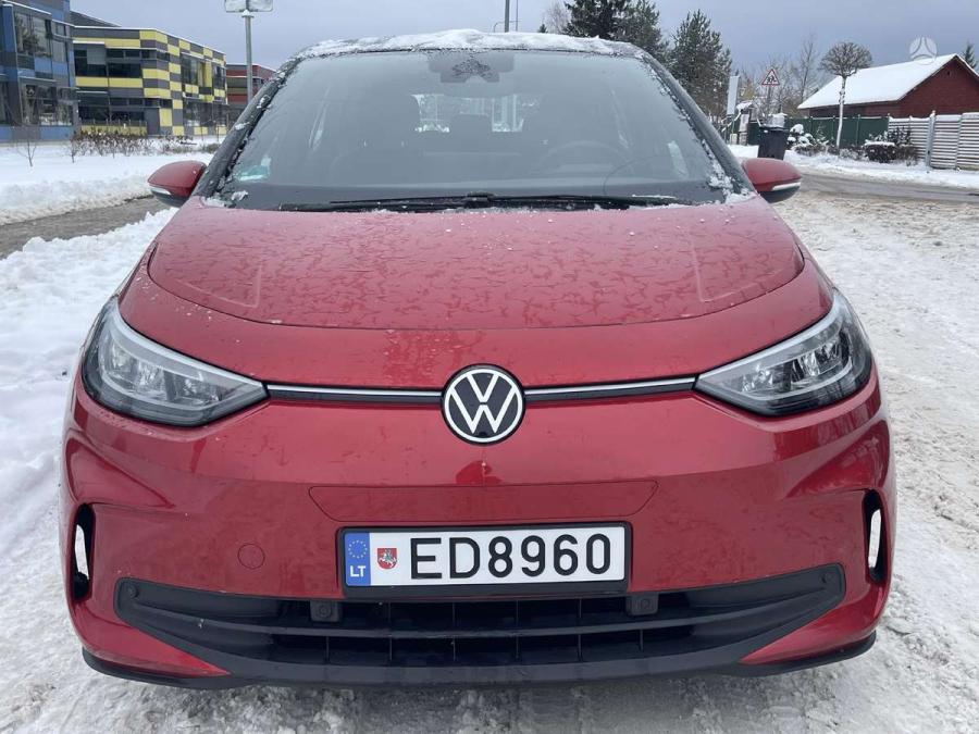 Red Volkswagen ID.3 2024 in Vilnius, with an engine capacity of 0.00 L and mileage of 40 thousand km for 22500 €, photo 16 on AUTOMOTO.COM.LV