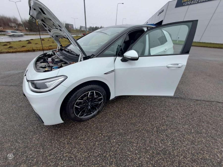 Balts Volkswagen ID.3 2020 Viļņa, ar dzinēja tilpumu 0.00 L un nobraukumu 32 tūkst. km par 16500 €, foto 6 vietnē AUTOMOTO.COM.LV