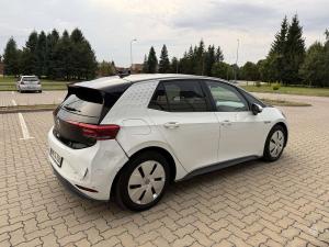 White Volkswagen ID.3 2020 in Kupiskis, with an engine capacity of 0.00 L and mileage of 48 thousand km for 14200 €, photo 4 on AUTOMOTO.COM.LV
